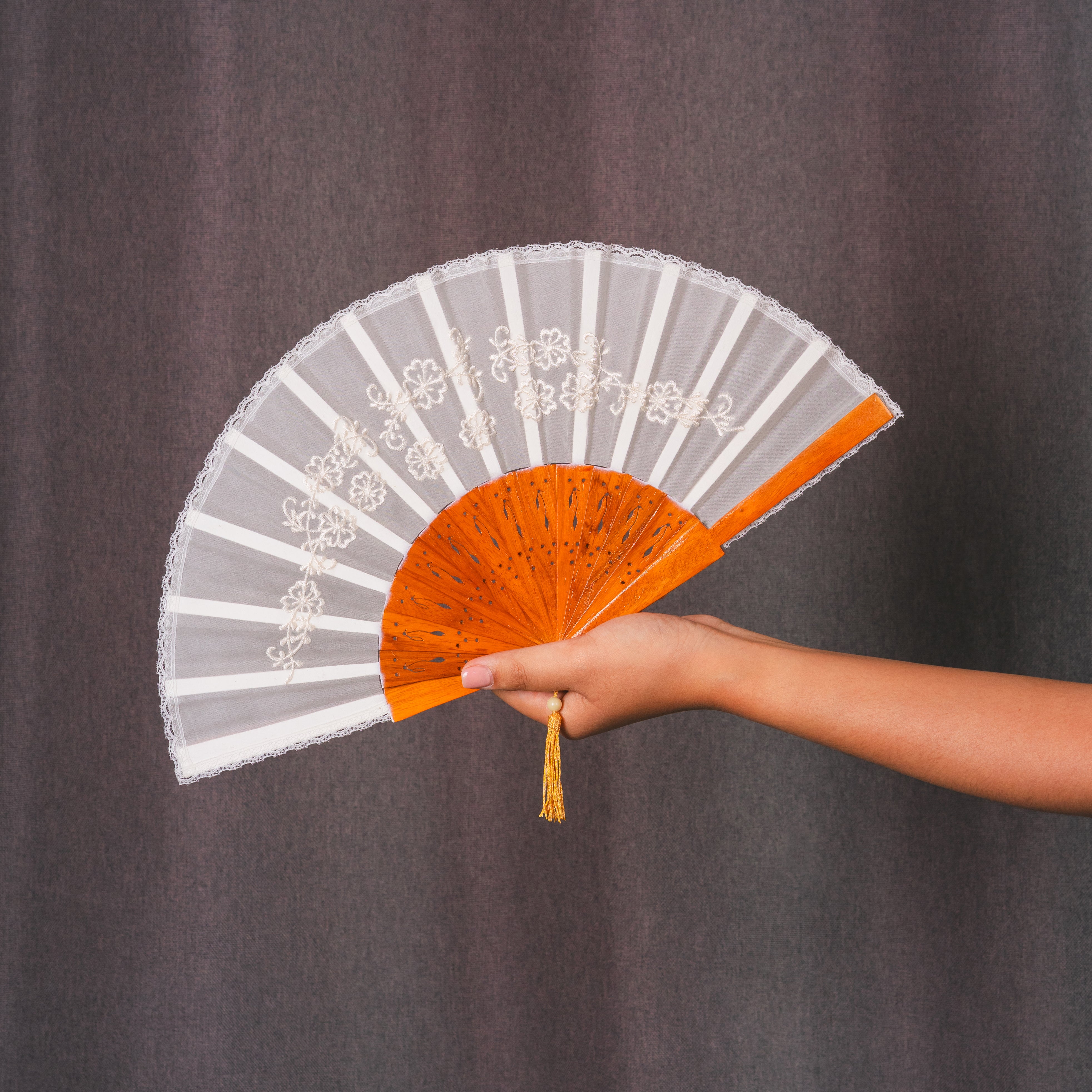 Jusi Fan - Design 1 – TESOROS