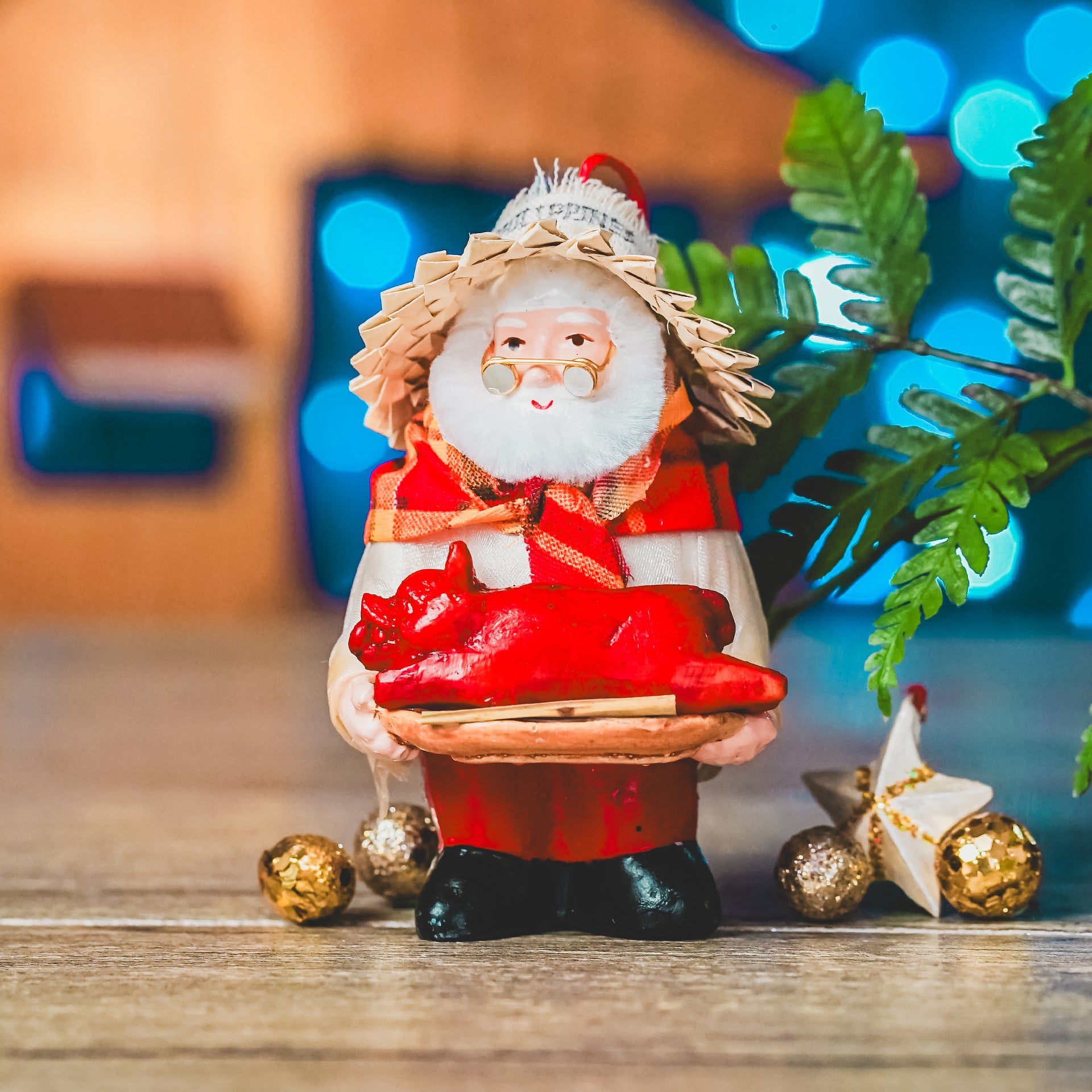 Mini Filipino Santa Claus - Lechon – TESOROS