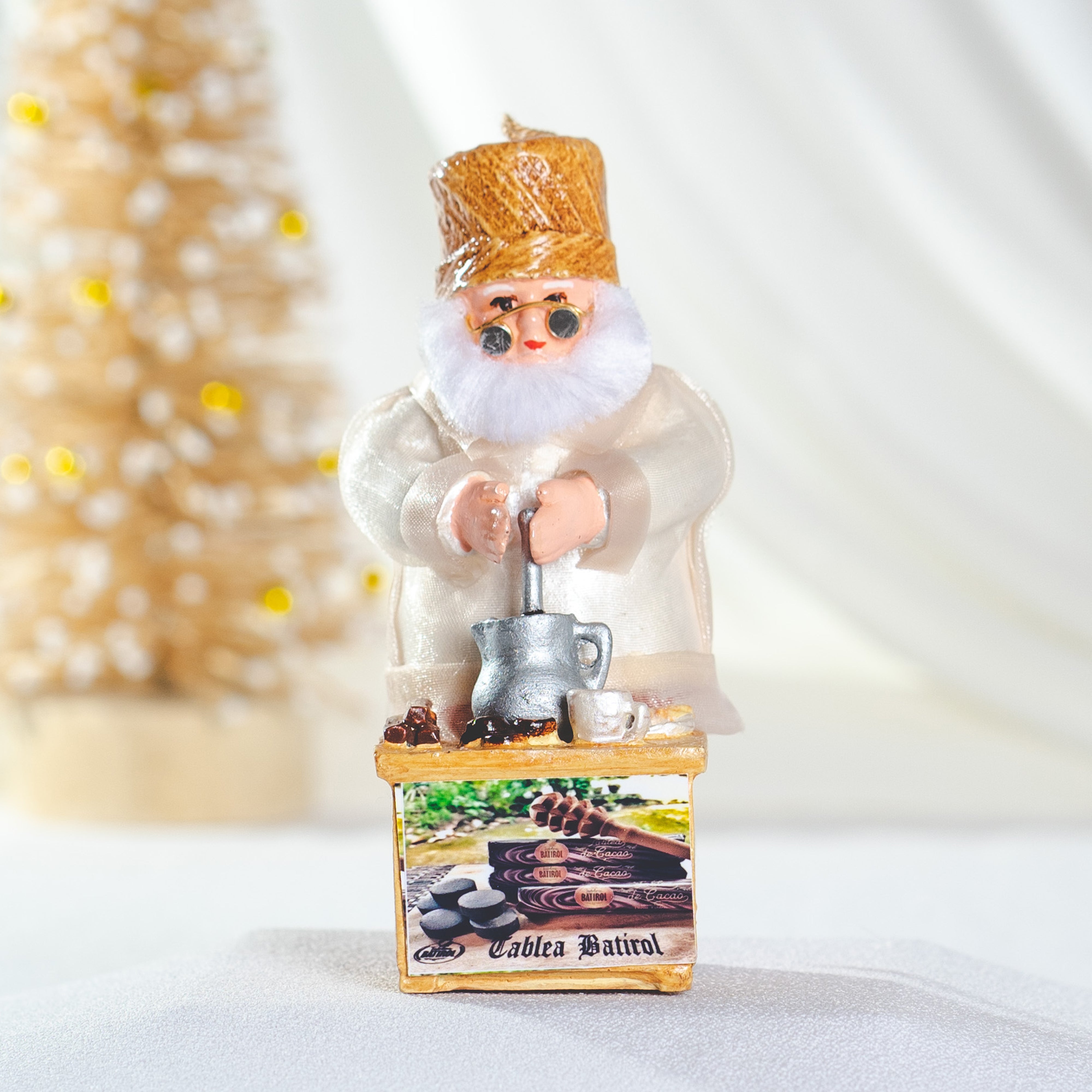 Mini Filipino Santa Claus - Tablea Batirol – TESOROS