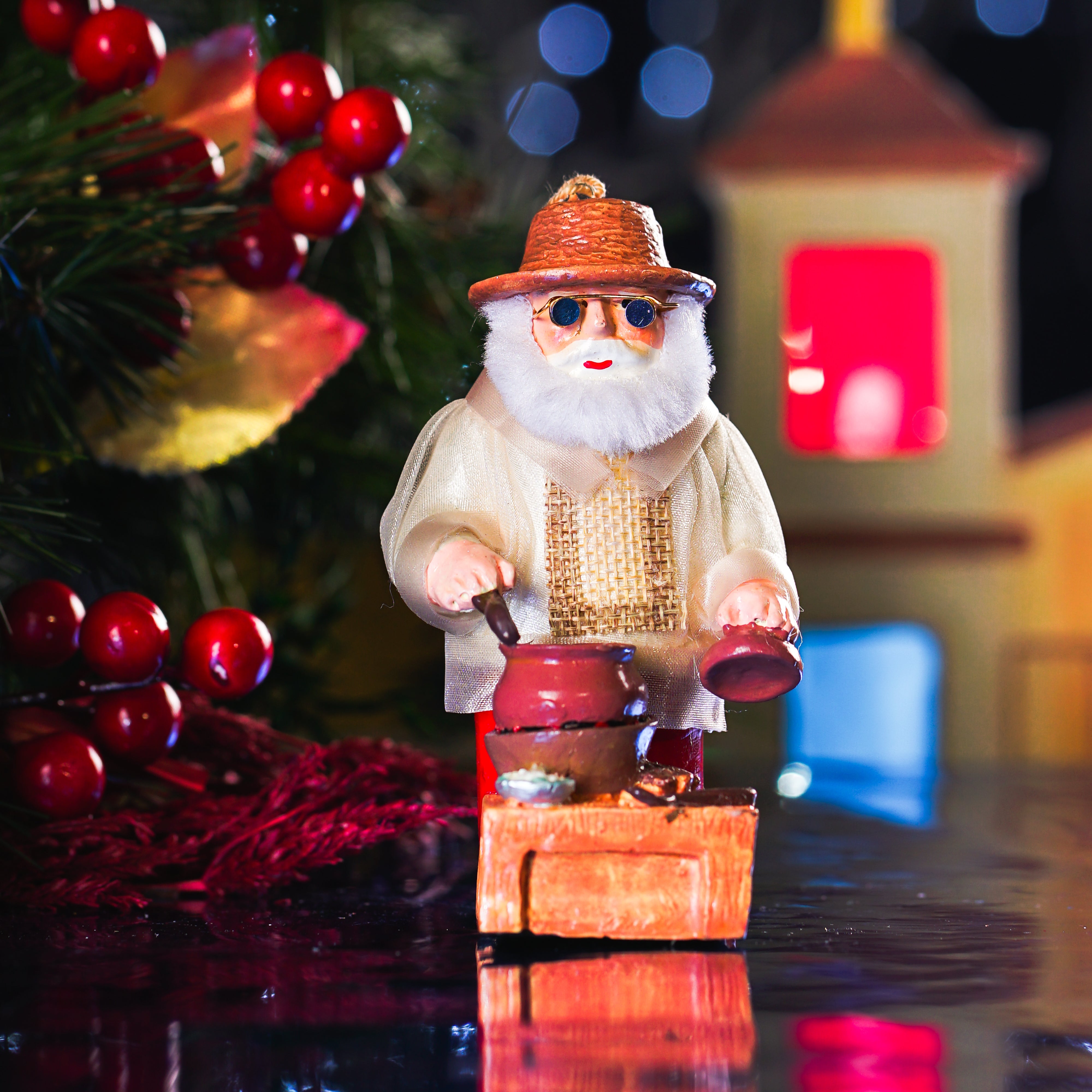 Mini Filipino Santa Claus - Kusinero – TESOROS