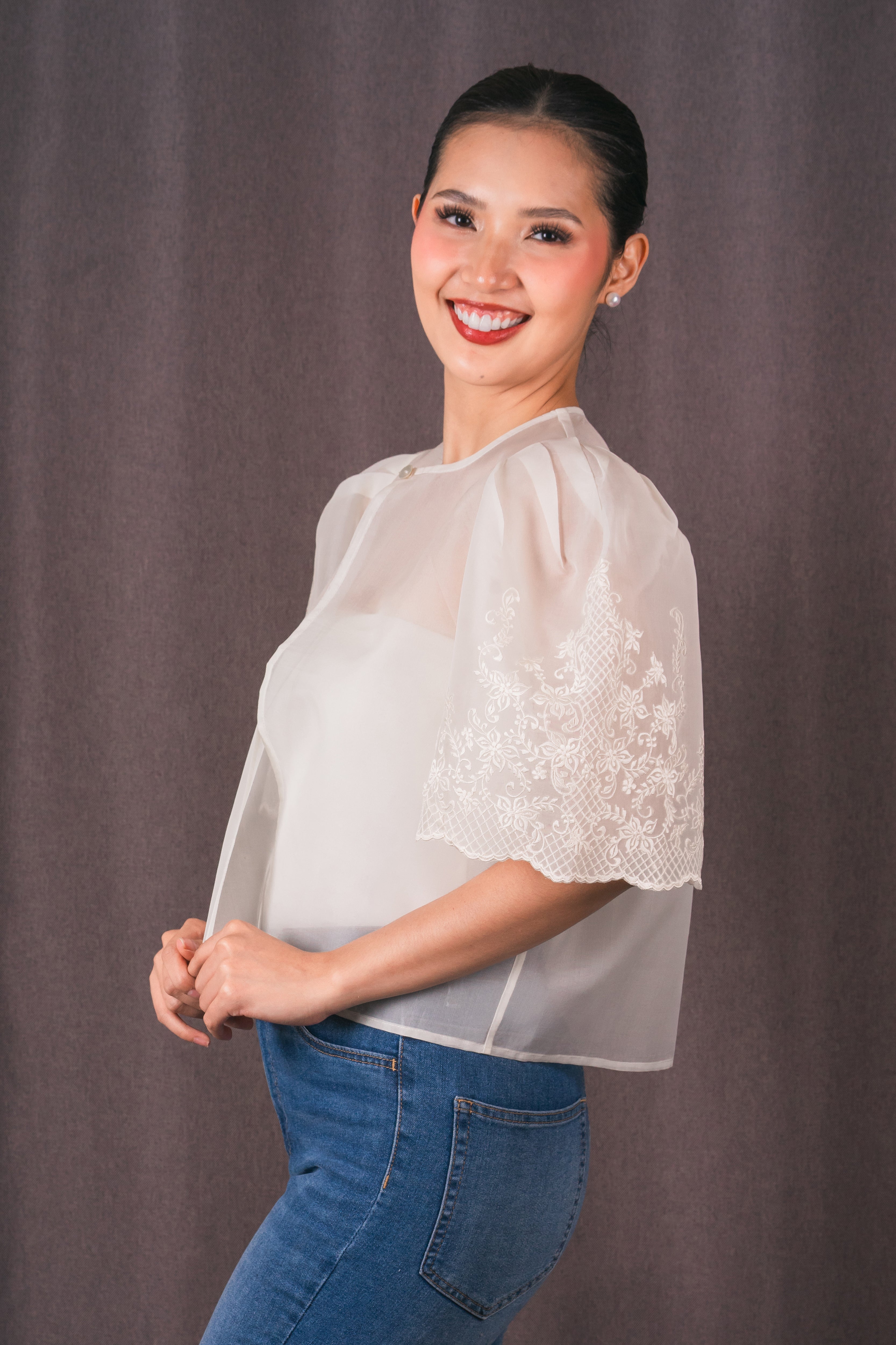 Ladies Jusi Bolero w/ Sleeves Embroidery – TESOROS