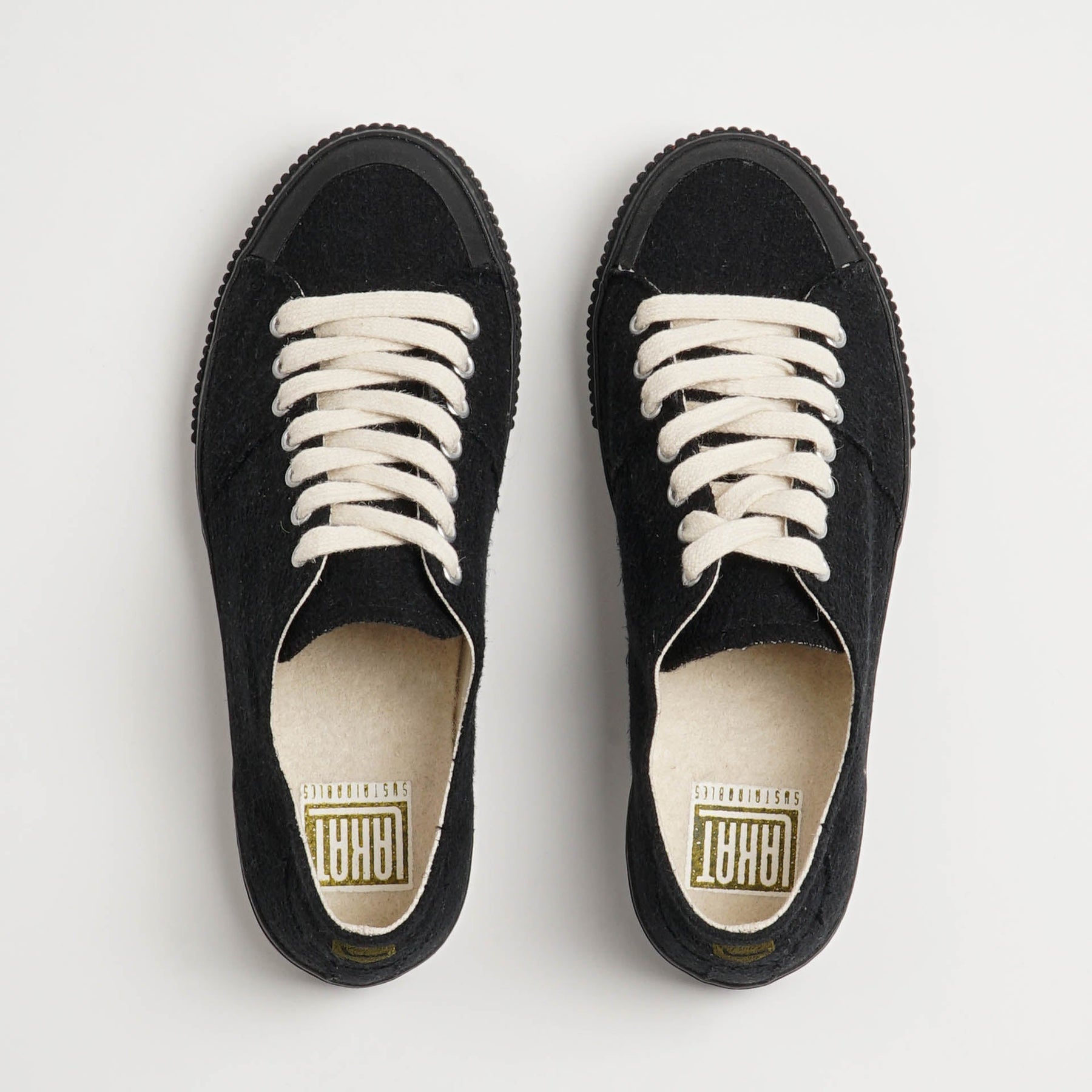 Lakat Lo-cut Sneakers - Black – TESOROS